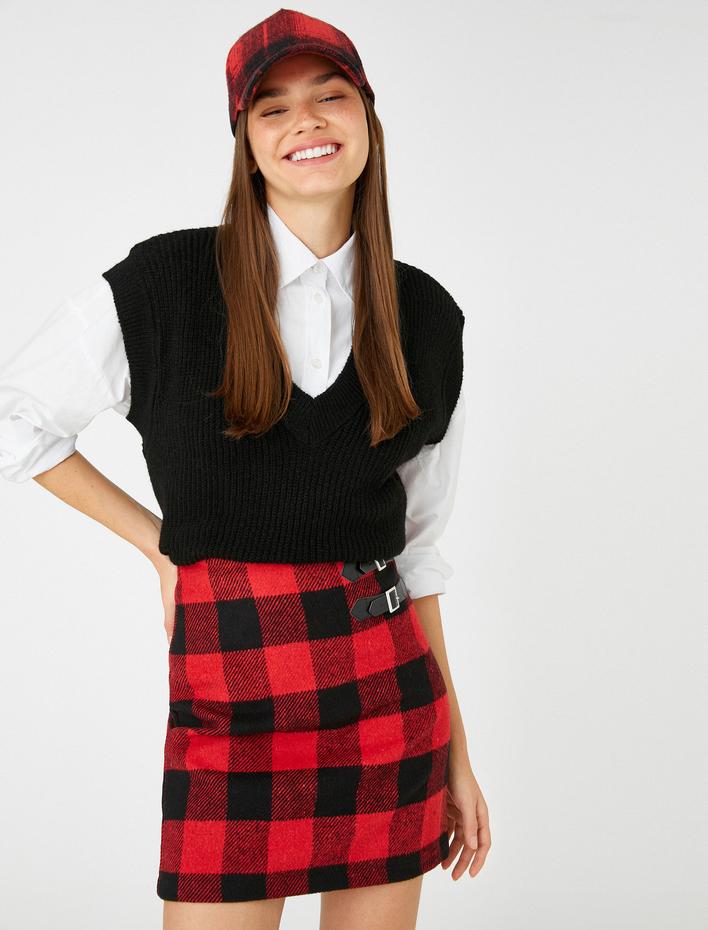 Kadın Kareli Etek, Ekoseli Etek, Kareli Mini Etek Modelleri | Koton