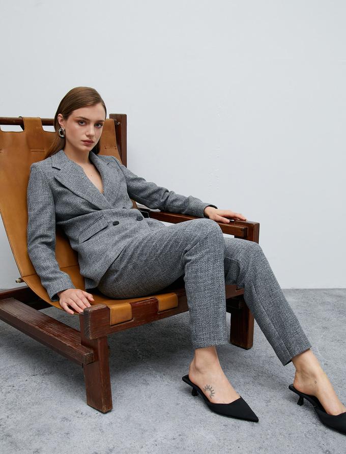 Koton: Türkiye'nin Öncü Moda ve Giyim Markası