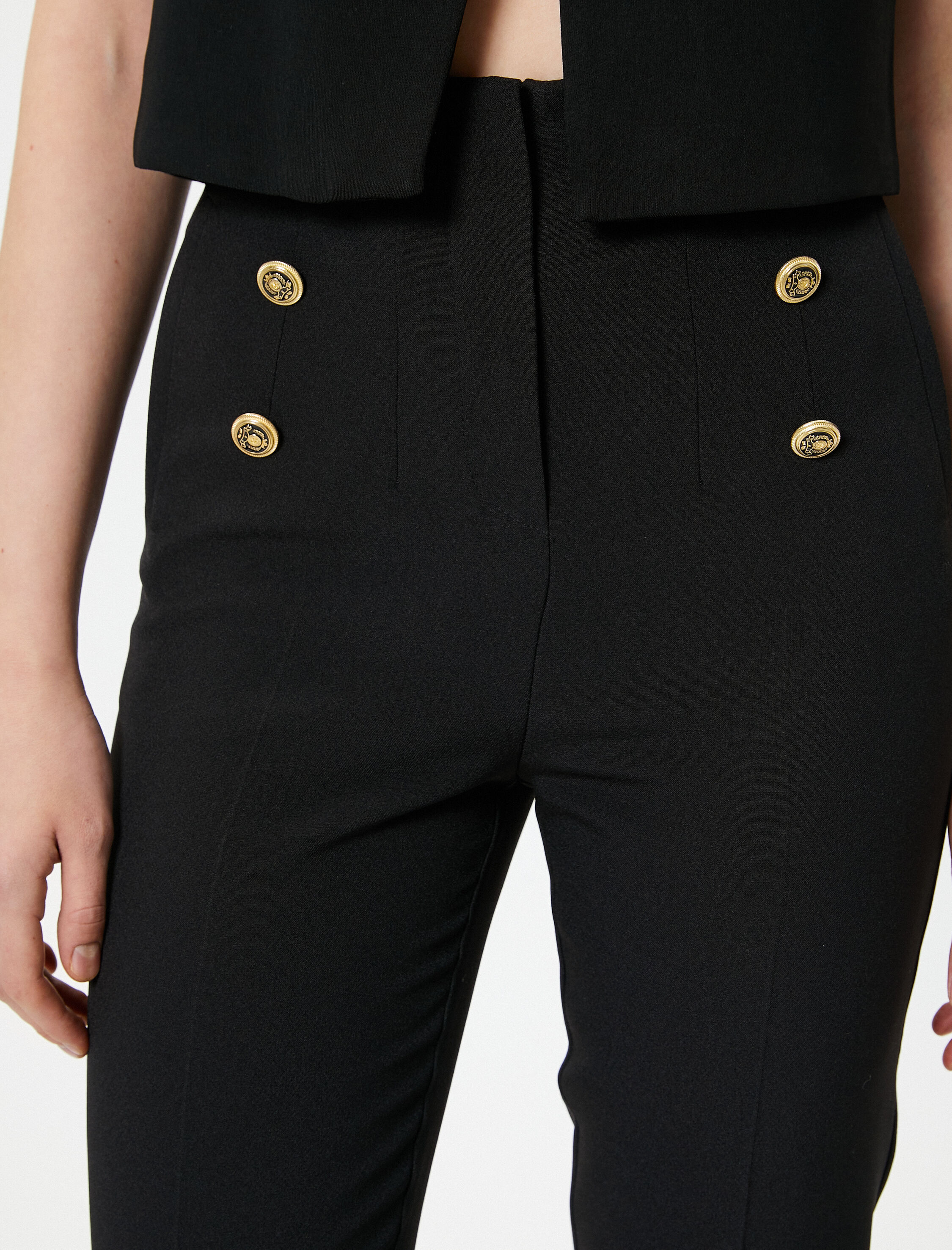 Siyah Kadın Cigarette Kumaş Pantolon Yüksek Bel Gold Düğmeli 4SAK40005UW | Koton