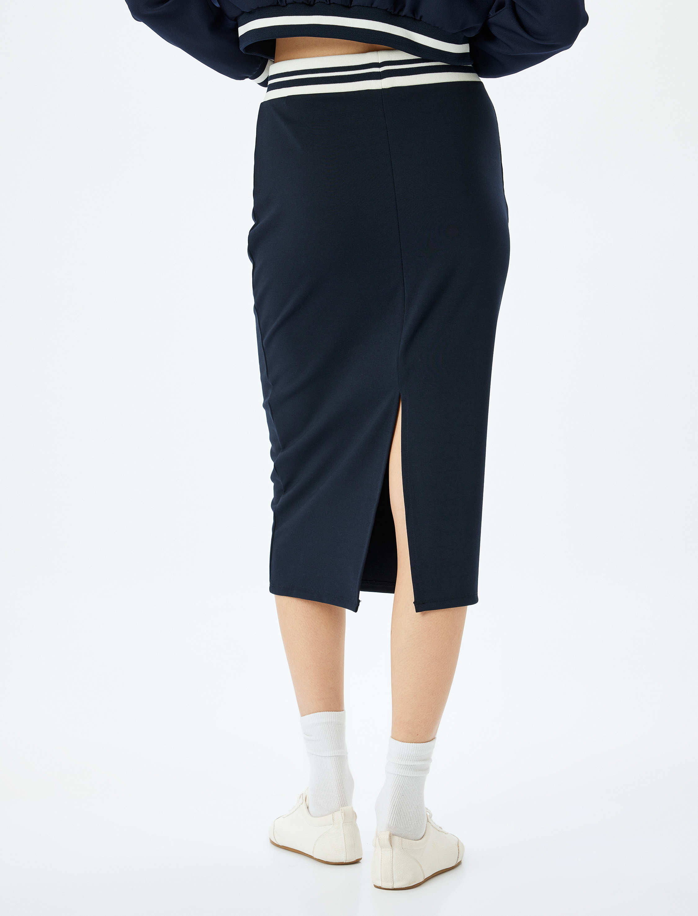 Lacivert Kadın Arkadan Yırtmaç Detaylı Slim Fit Çizgili Midi Boy Kalem ...